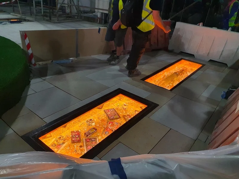 Crystal walkway Gewen Island Doha Qatar walk on glass floor ...