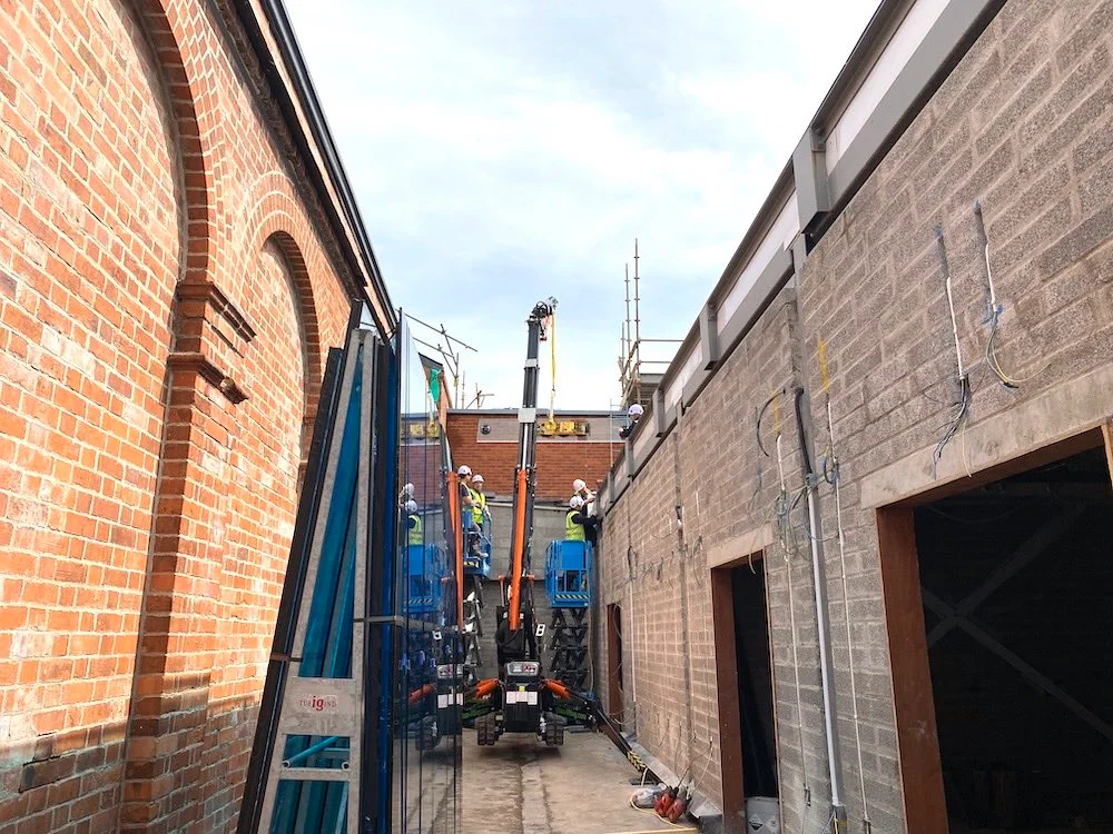 Large structural glass link Ireland manufacture installation commercial ...