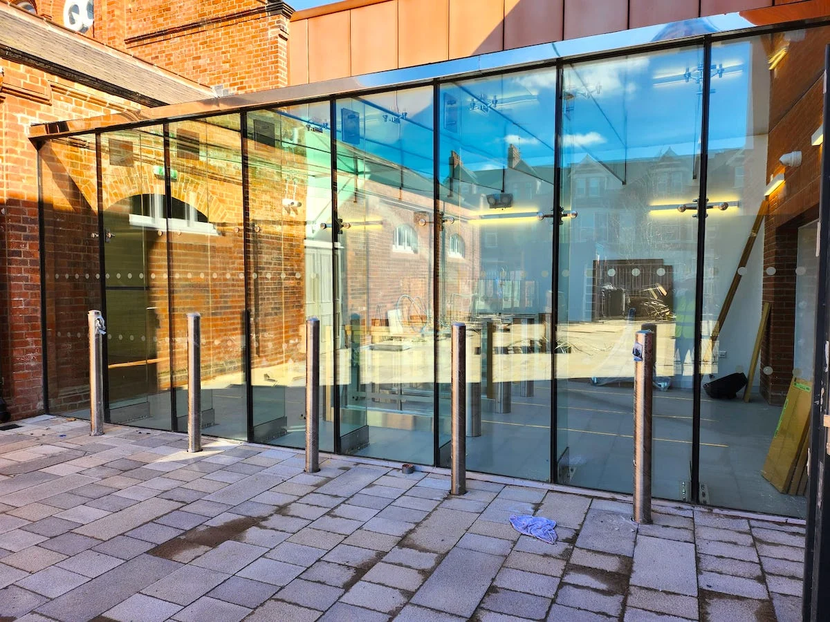 structural glass link, Belfast, Ireland | Structural Glass Design ...